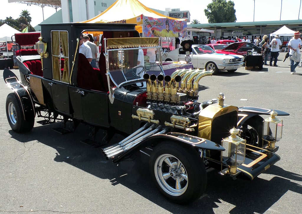 Iconic Cars: The Addams Family “Hearse”